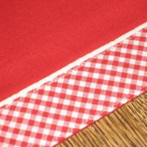 Williamsburg | Dining | Red Table Runner Nwt Williamsburg W Red White ...